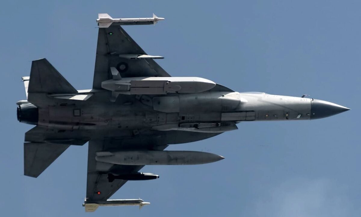 Pakistan's JF-17 Filmed With Nuclear-Capable Ra'ad Missiles: US Report